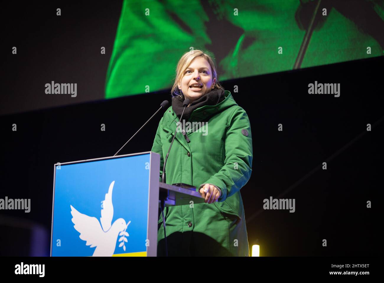 Julia swift hi-res stock photography and images - Alamy