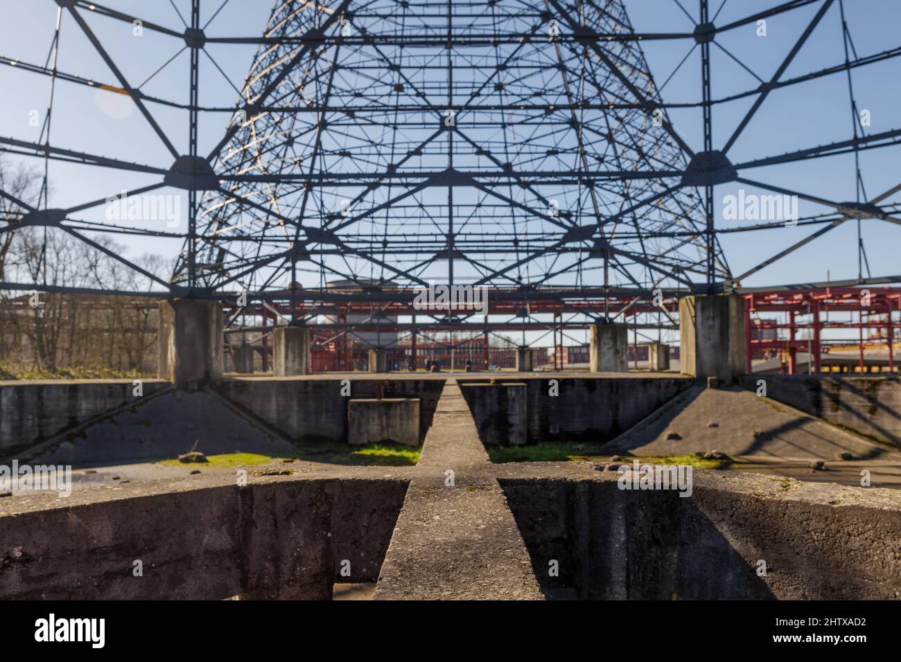 Gasometer framework hi-res stock photography and images - Alamy