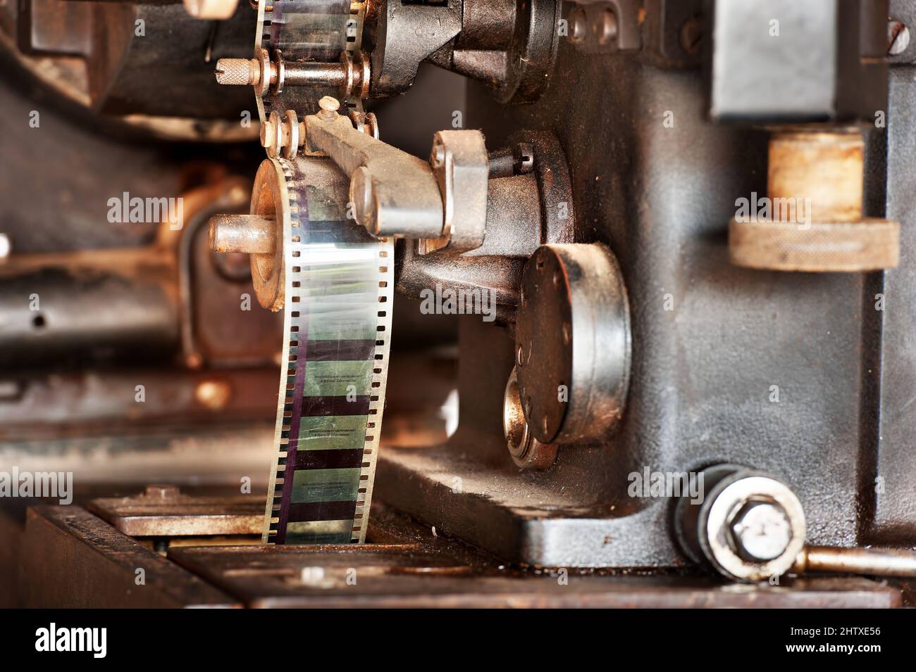 Old vintage movie projector close hi-res stock photography and images ...