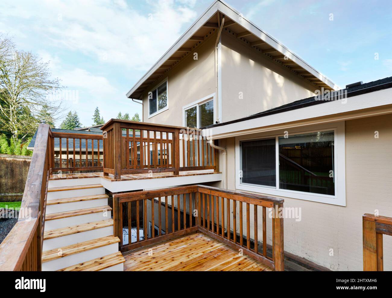 Modern residential back exterior Stock Photo - Alamy