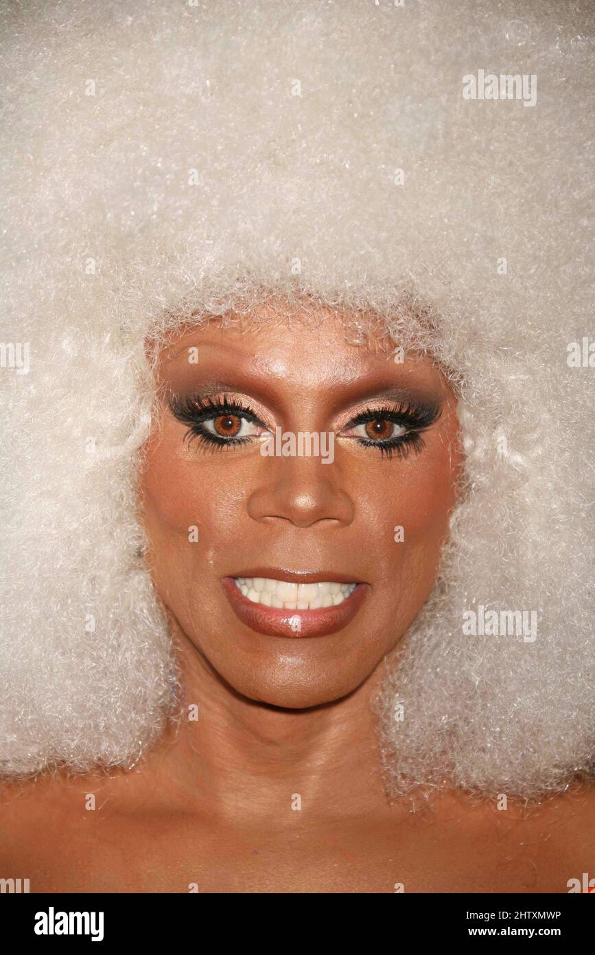 RuPaul arriving at the Newfest 2007 premiere of "Starrbooty" at AMC ...