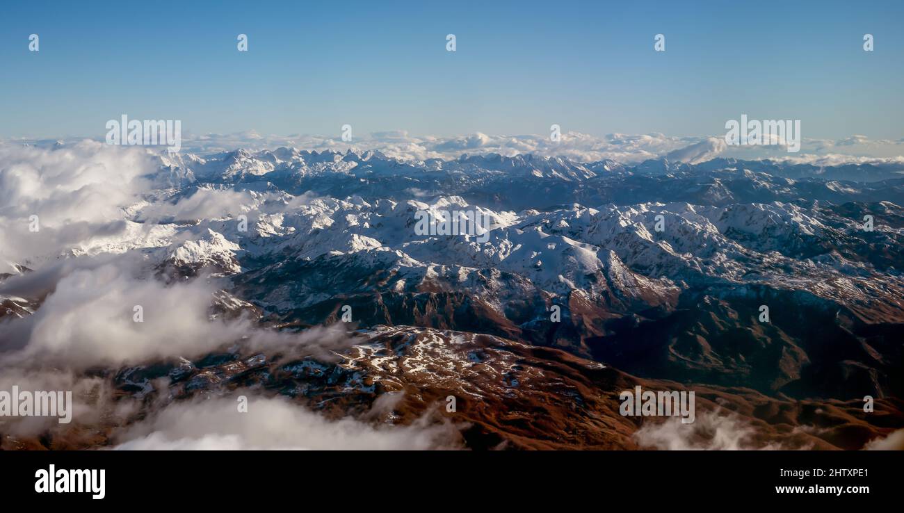 Sky plane landscape landscape hi-res stock photography and images - Alamy