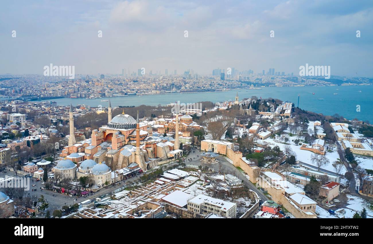 drone view of the grand mosque in istanbul Stock Photo - Alamy