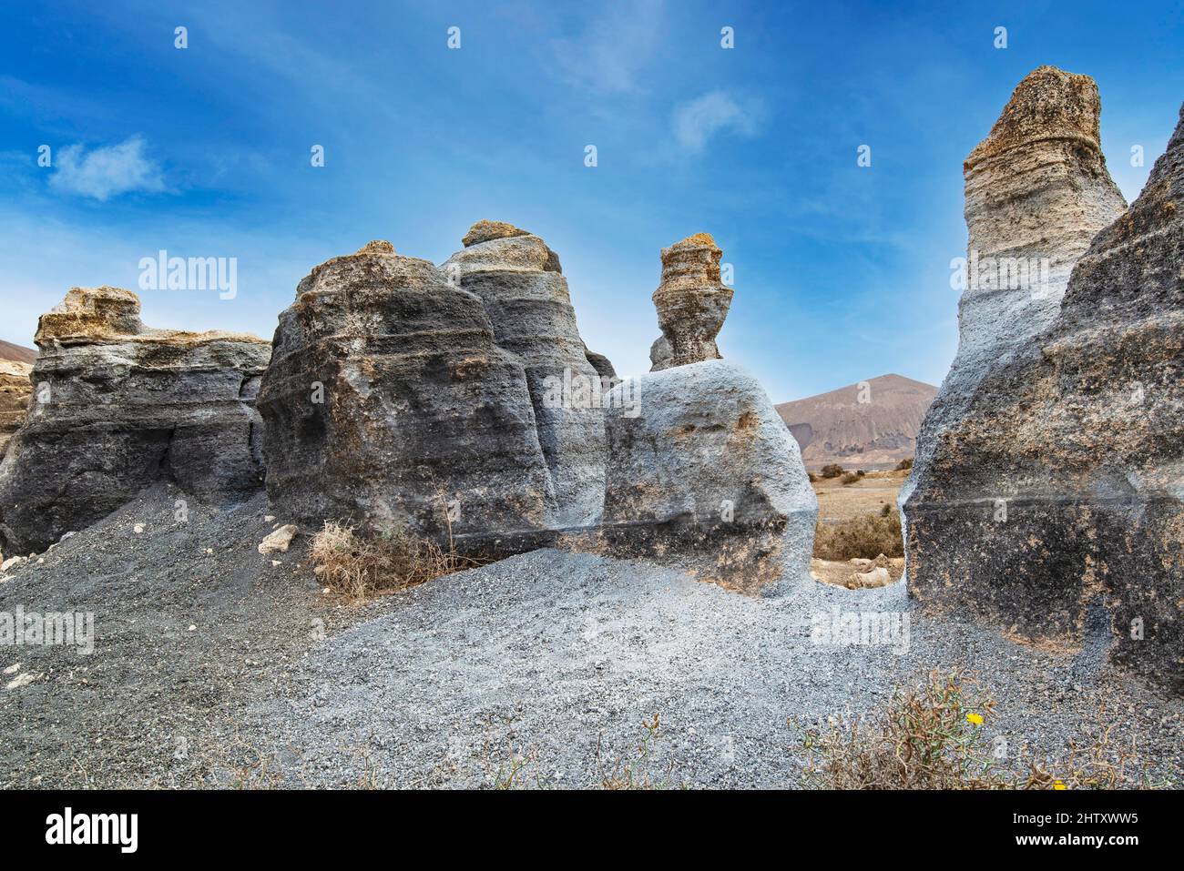 Stratified rock formation hi-res stock photography and images - Alamy