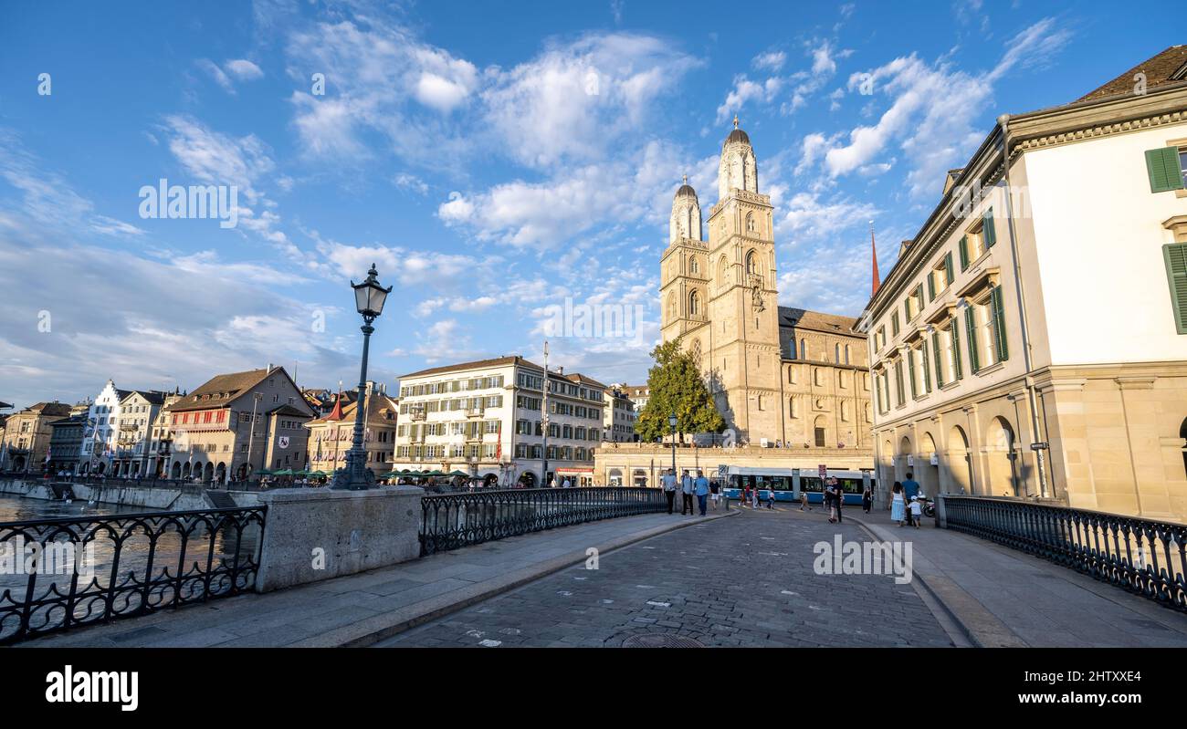 Muensterbruecke and Grossmuenster, historic bridge over the Limmat, Old ...