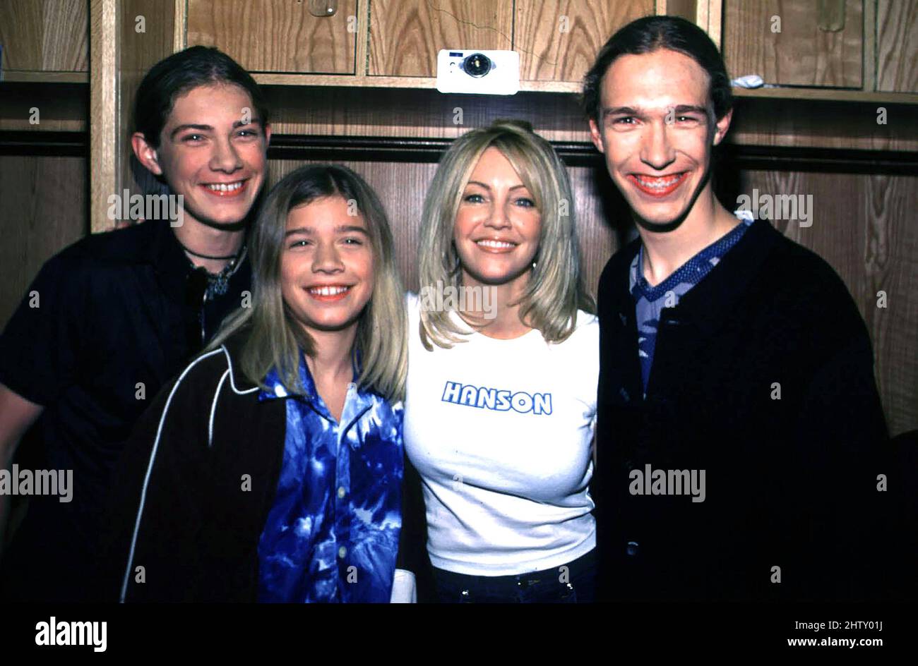 Heather Locklear & Hanson at UCLA in 1998 Credit: Ron Wolfson / Rock ...