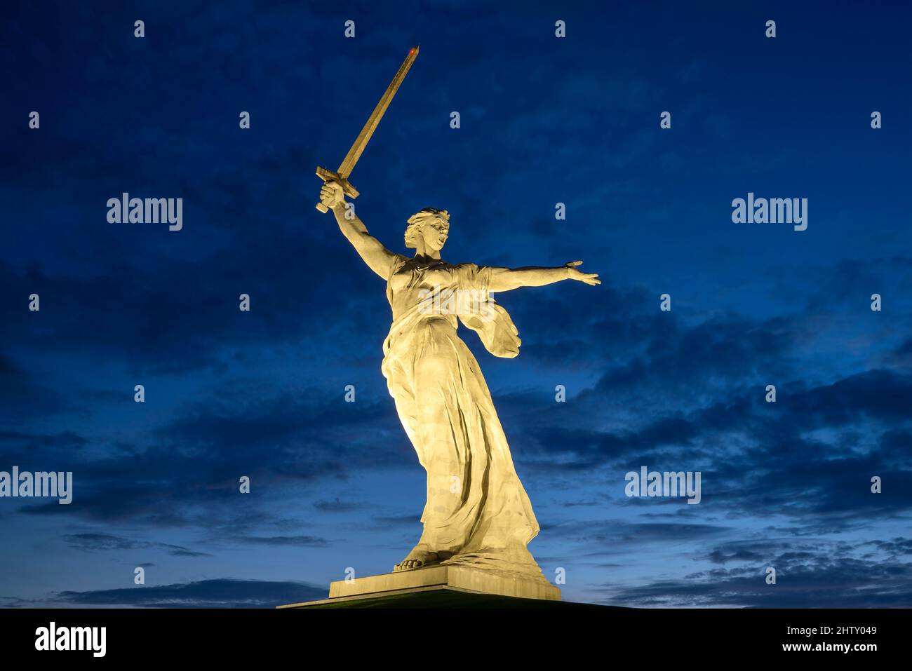 The motherland calls statue hi-res stock photography and images - Alamy