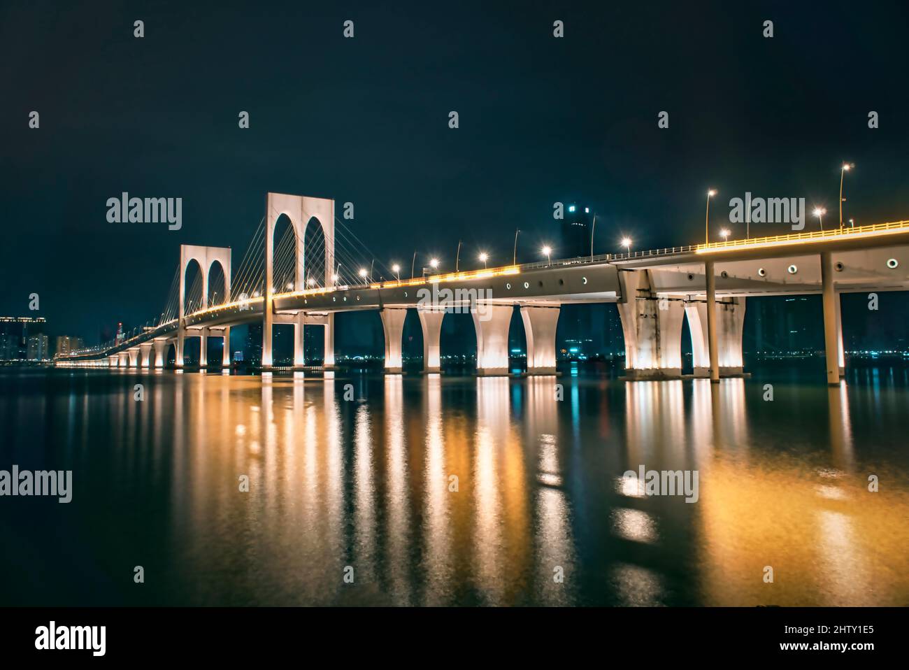 Macau bridge hi-res stock photography and images - Alamy