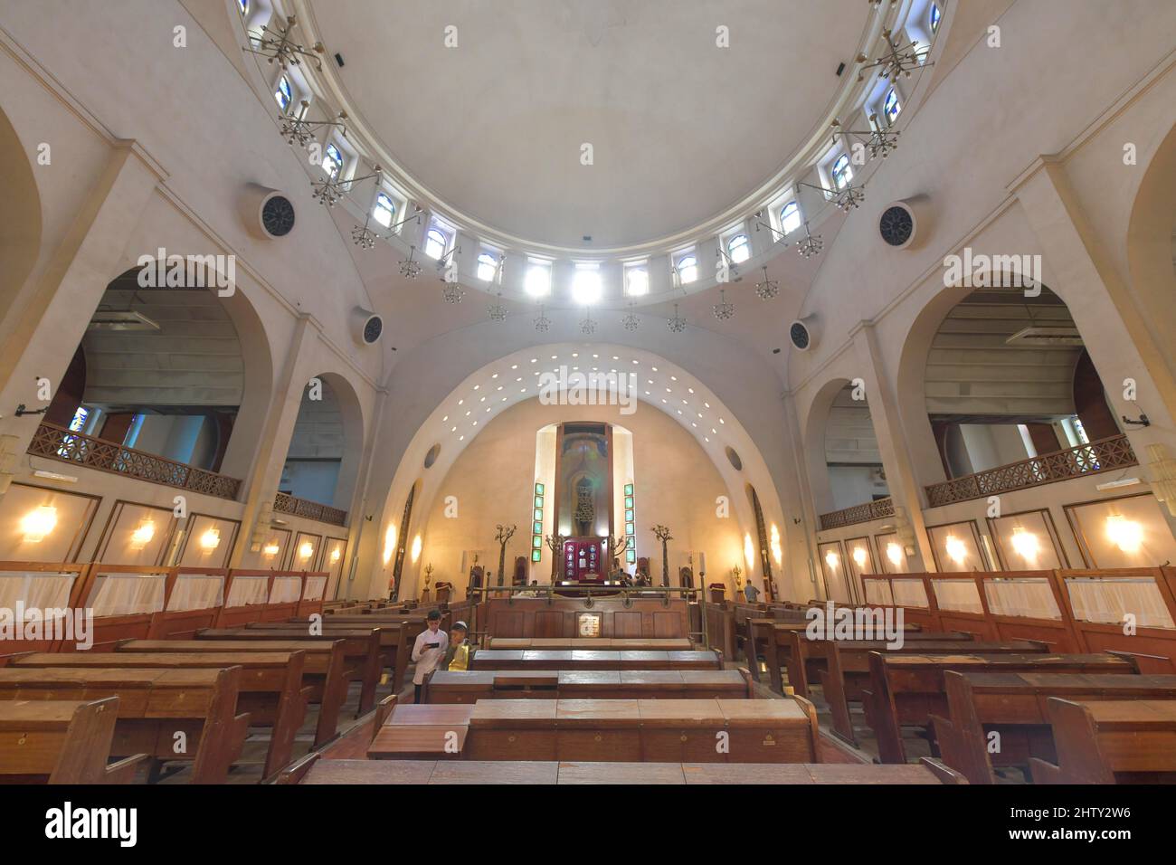 Interior of the big synagogue hi-res stock photography and images - Alamy