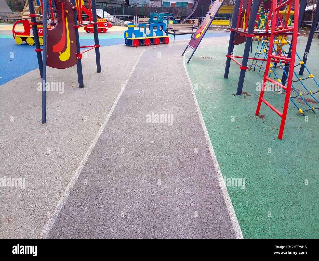 Foot race empty track hi-res stock photography and images - Alamy