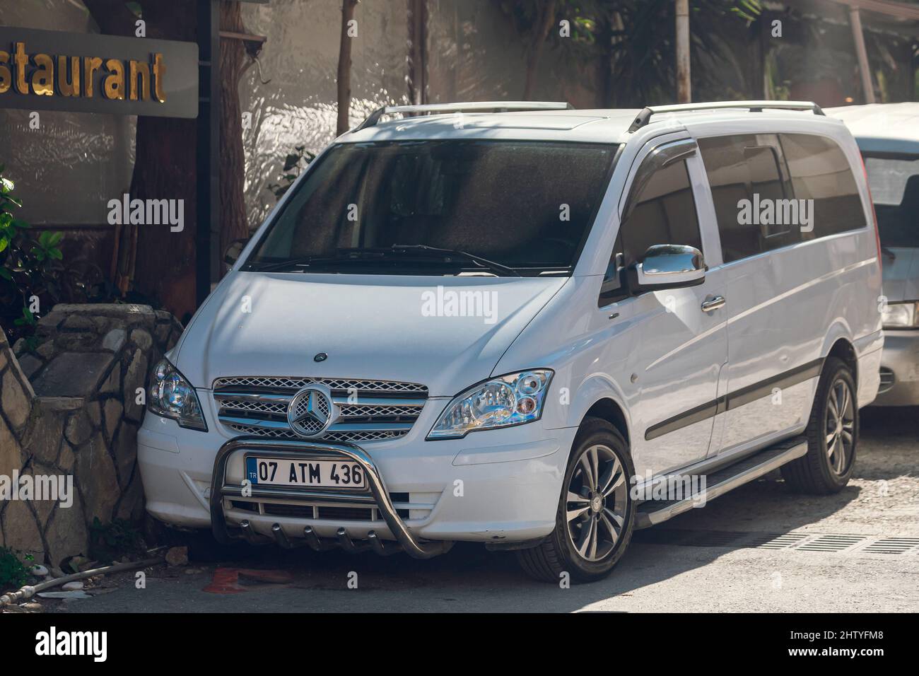 Mercedes benz vito van hi-res stock photography and images - Alamy