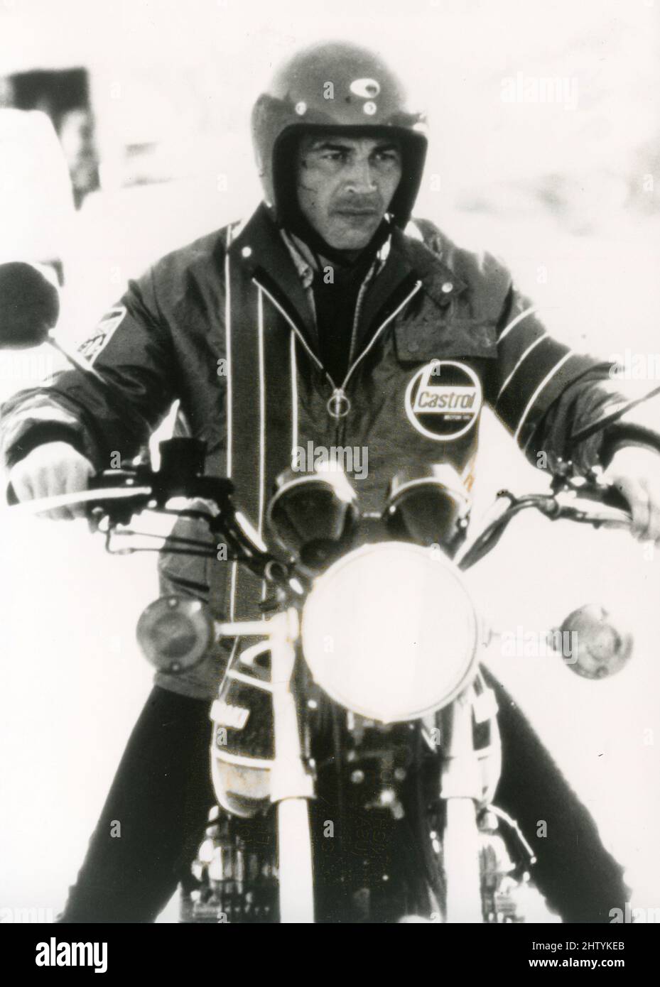 Bruce glover hi-res stock photography and images - Alamy