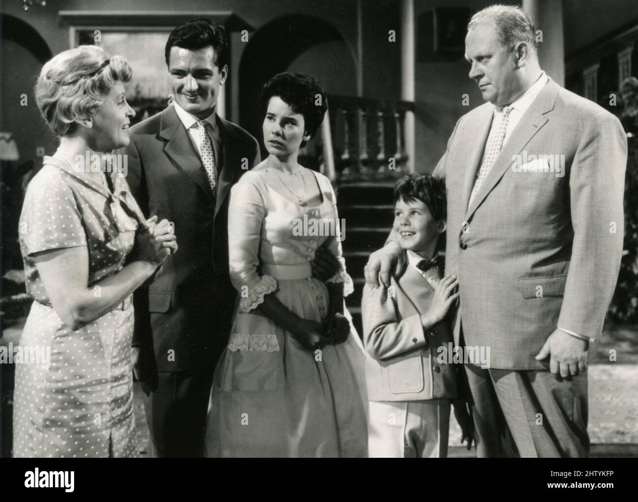 Actor gert frobe in film hi-res stock photography and images - Alamy