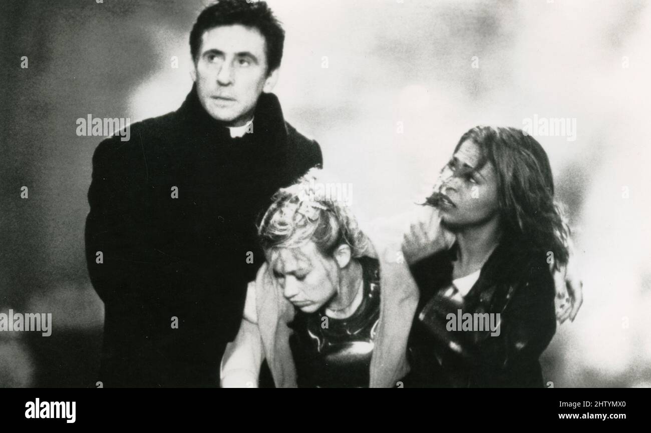 Nia long stigmata 1999 hi-res stock photography and images - Alamy