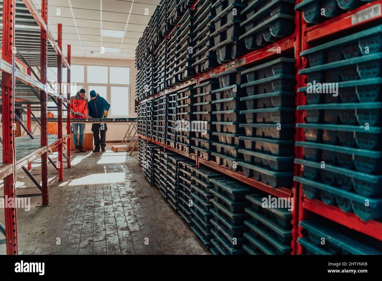 A special team of geologists who study rocks in industry using modern ...