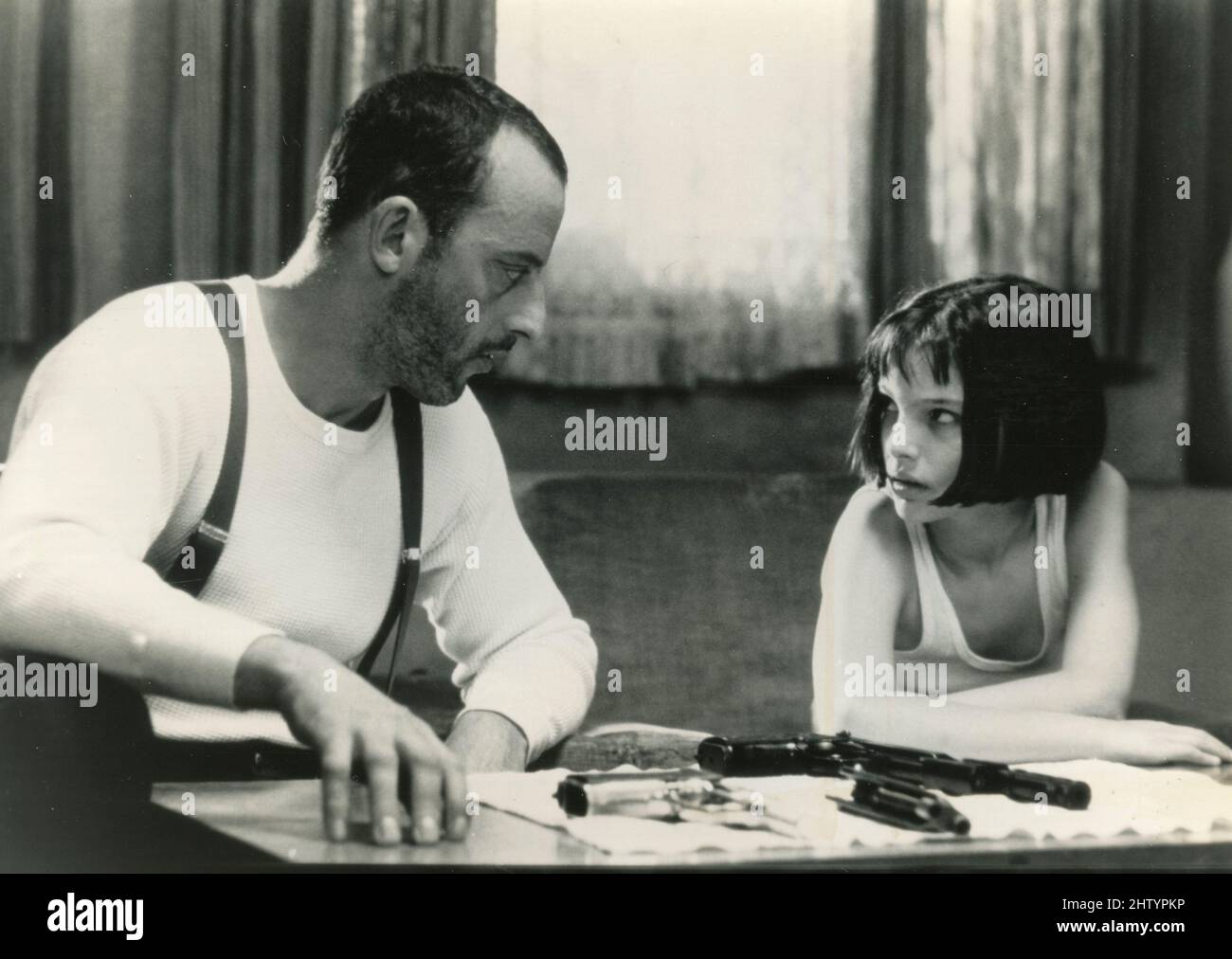 Leon 1994 jean reno hi-res stock photography and images - Alamy