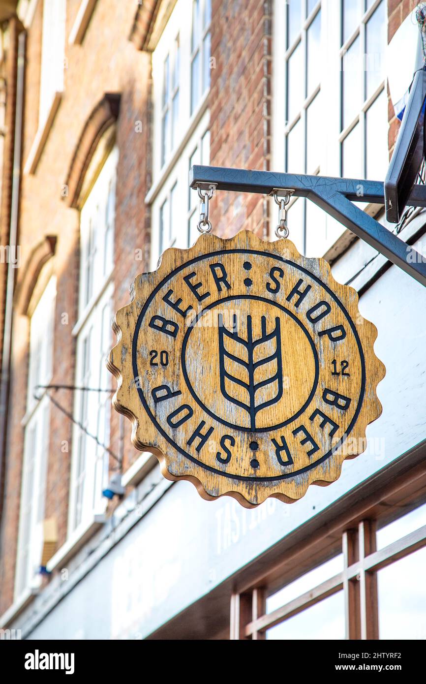 Sign for the Beer Shop and Tap Room in Hitchin, Hertfordshire, England ...