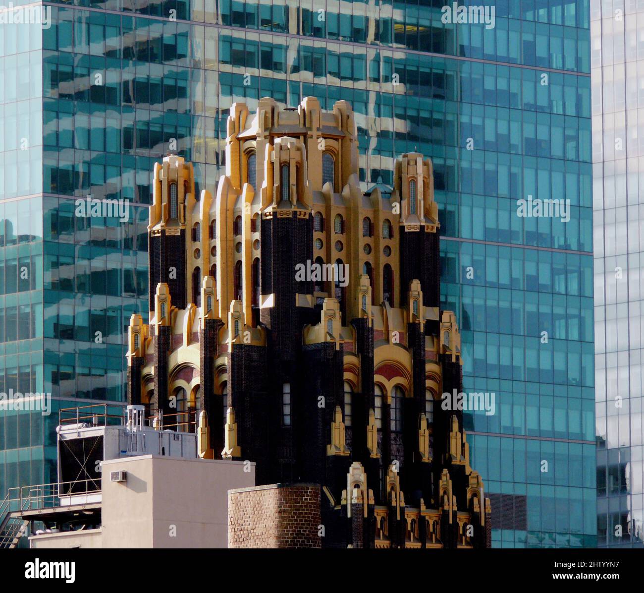American radiator building hi-res stock photography and images - Alamy