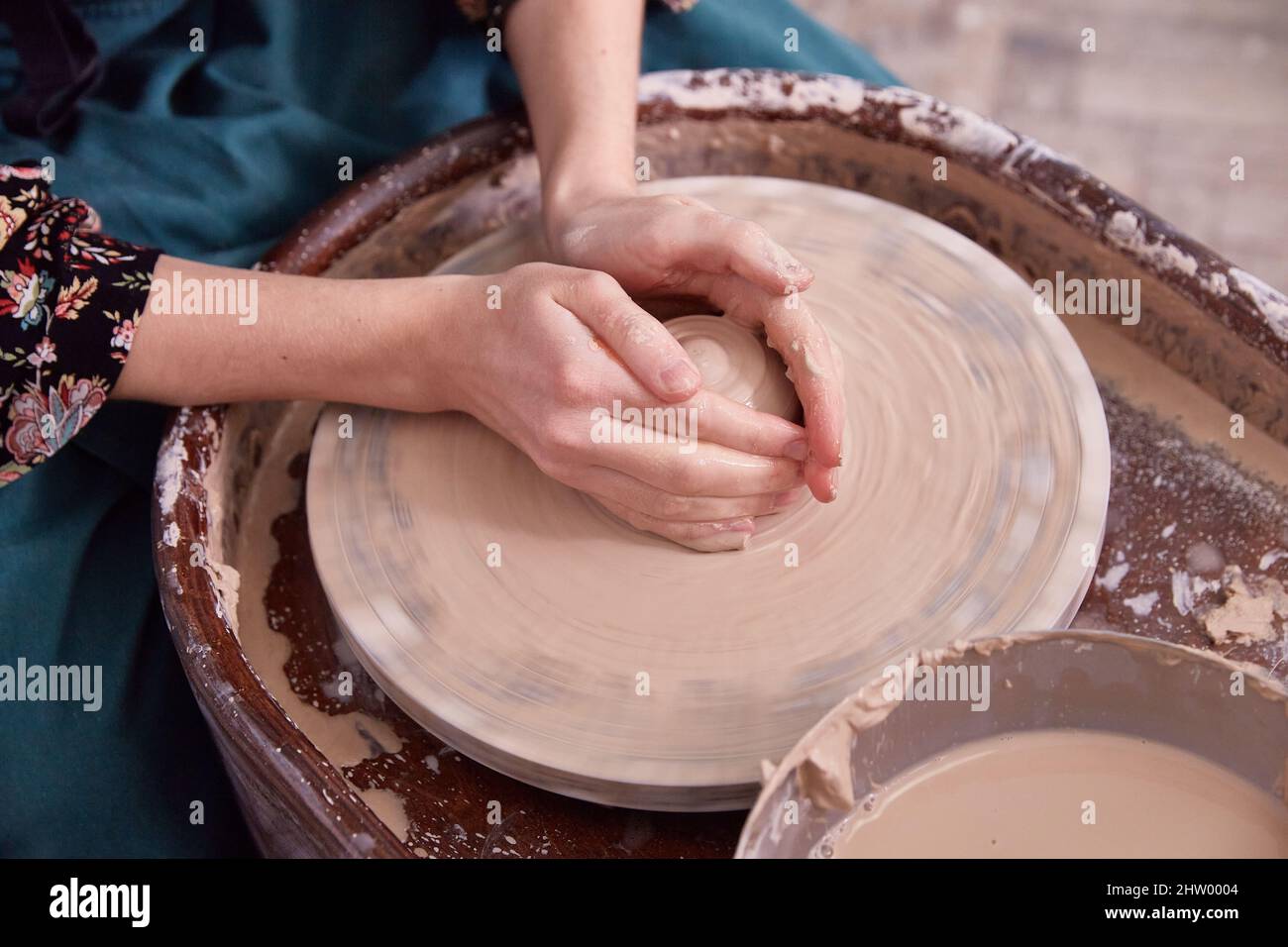 Womens skill hi-res stock photography and images - Alamy
