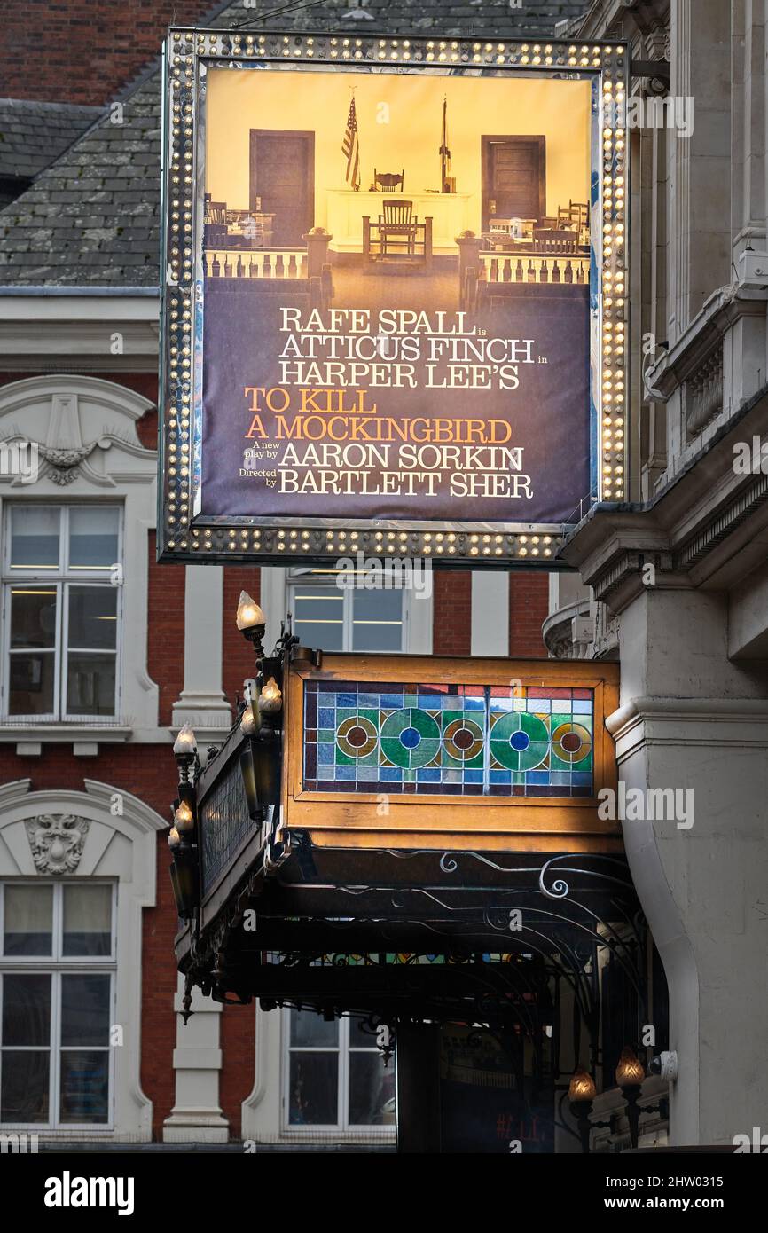 To kill a mocking bird gielgud theatre theatre entertainment wes hi-res ...