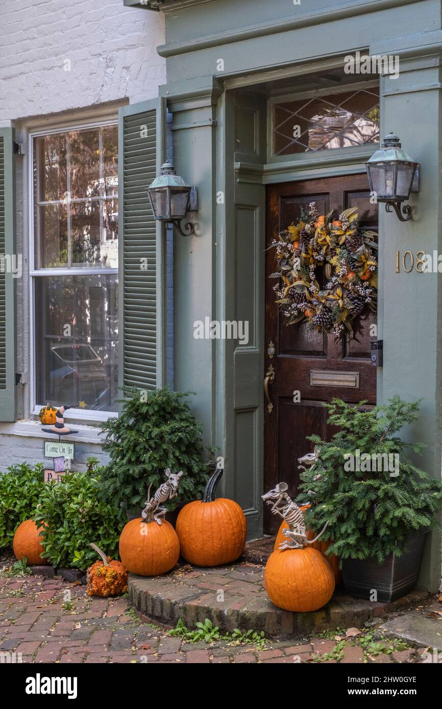 Halloween Decorations, Old Town, Alexandria, Virginia, USA Stock Photo ...