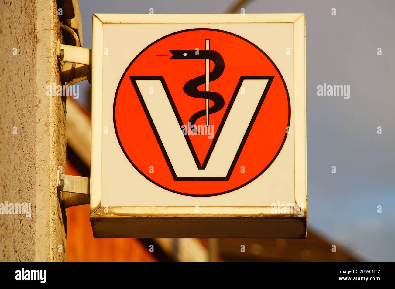 Veterinary surgery sign on hi-res stock photography and images - Alamy
