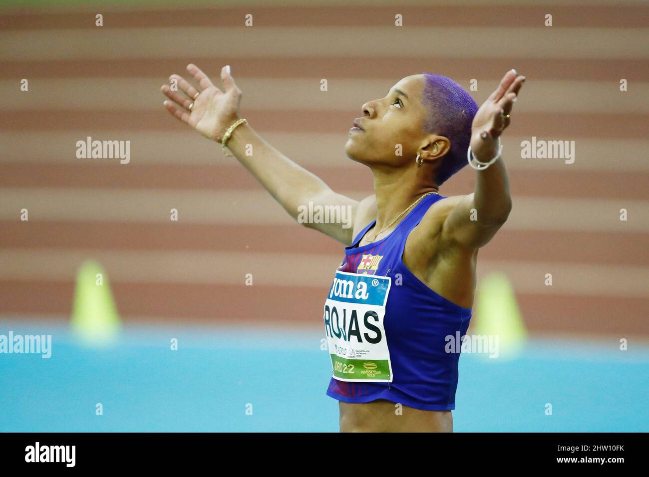 Women triple jump hi-res stock photography and images - Alamy