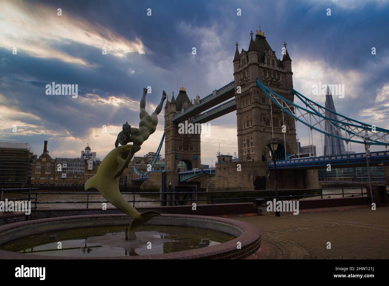 Front tower bridge hi-res stock photography and images - Alamy