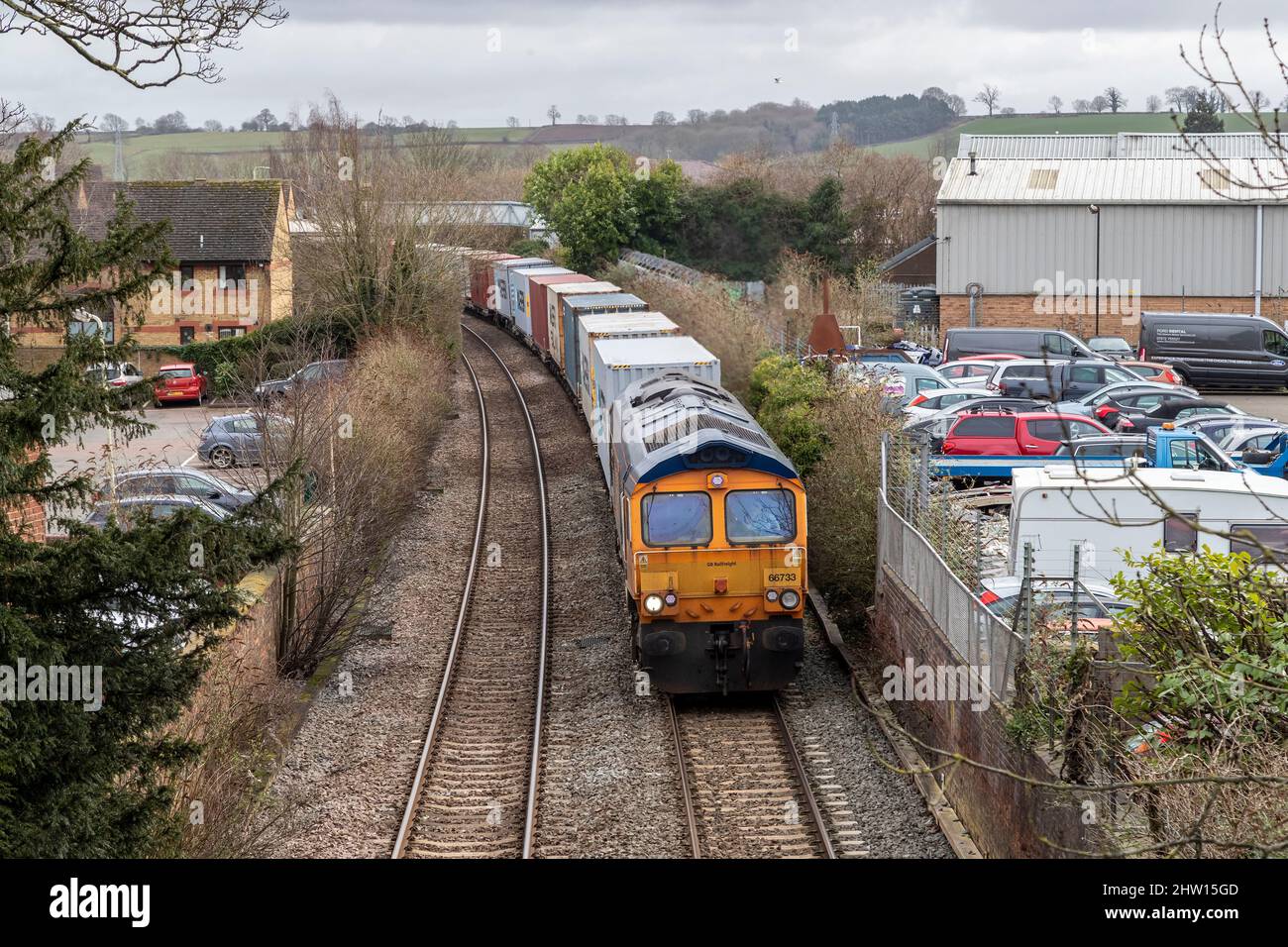 Diesel Electric Locamotive 66733 pulling container train approching ...