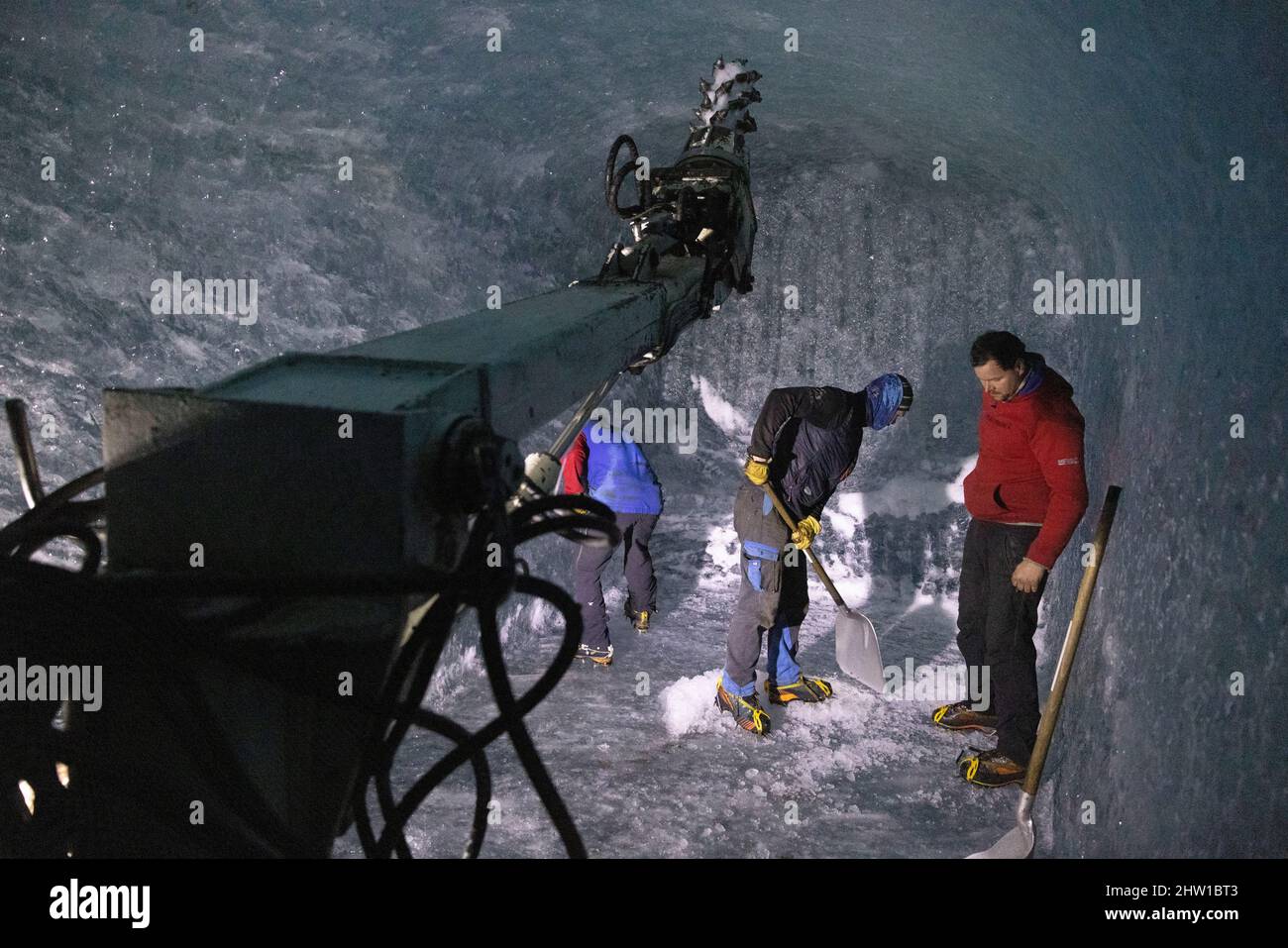 France, Haute-Savoie (74), Chamonix-Mont-Blanc, Mer de Glace cave ...
