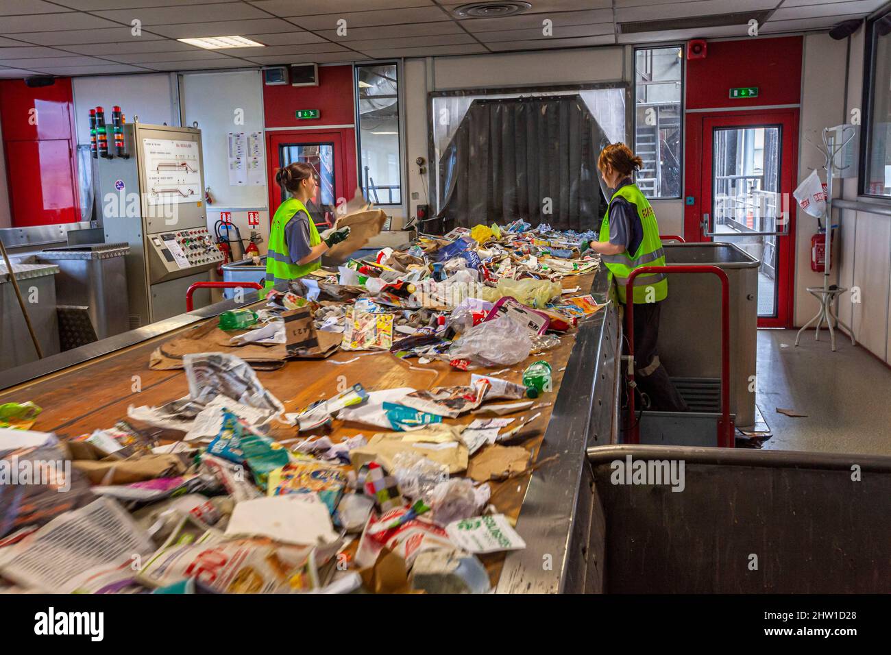 France, Puy de Dome, household-waste sorting, Echalier recycling ...