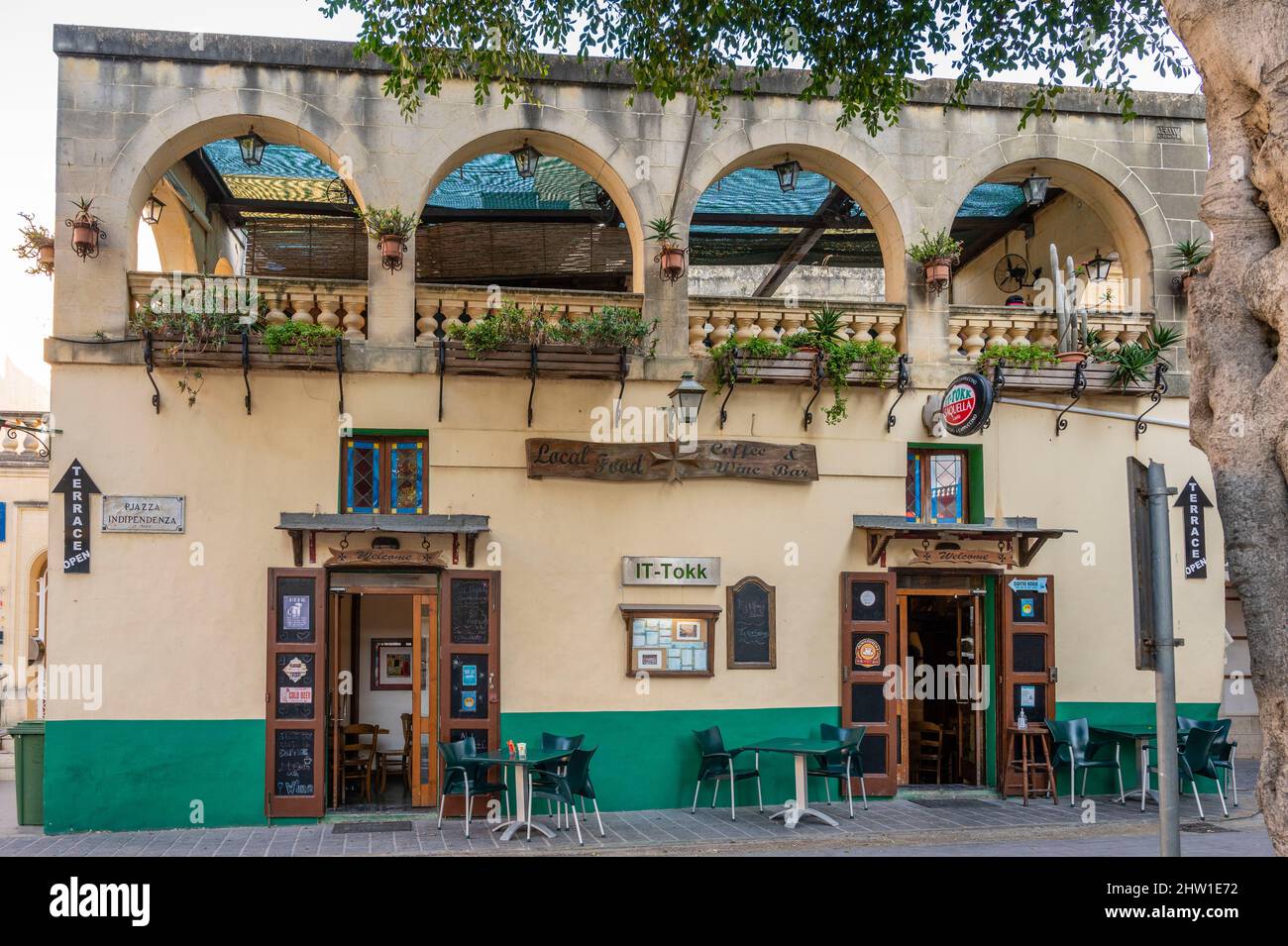 Malta, Gozo island, Victoria (Rabat), downtown bar Stock Photo - Alamy