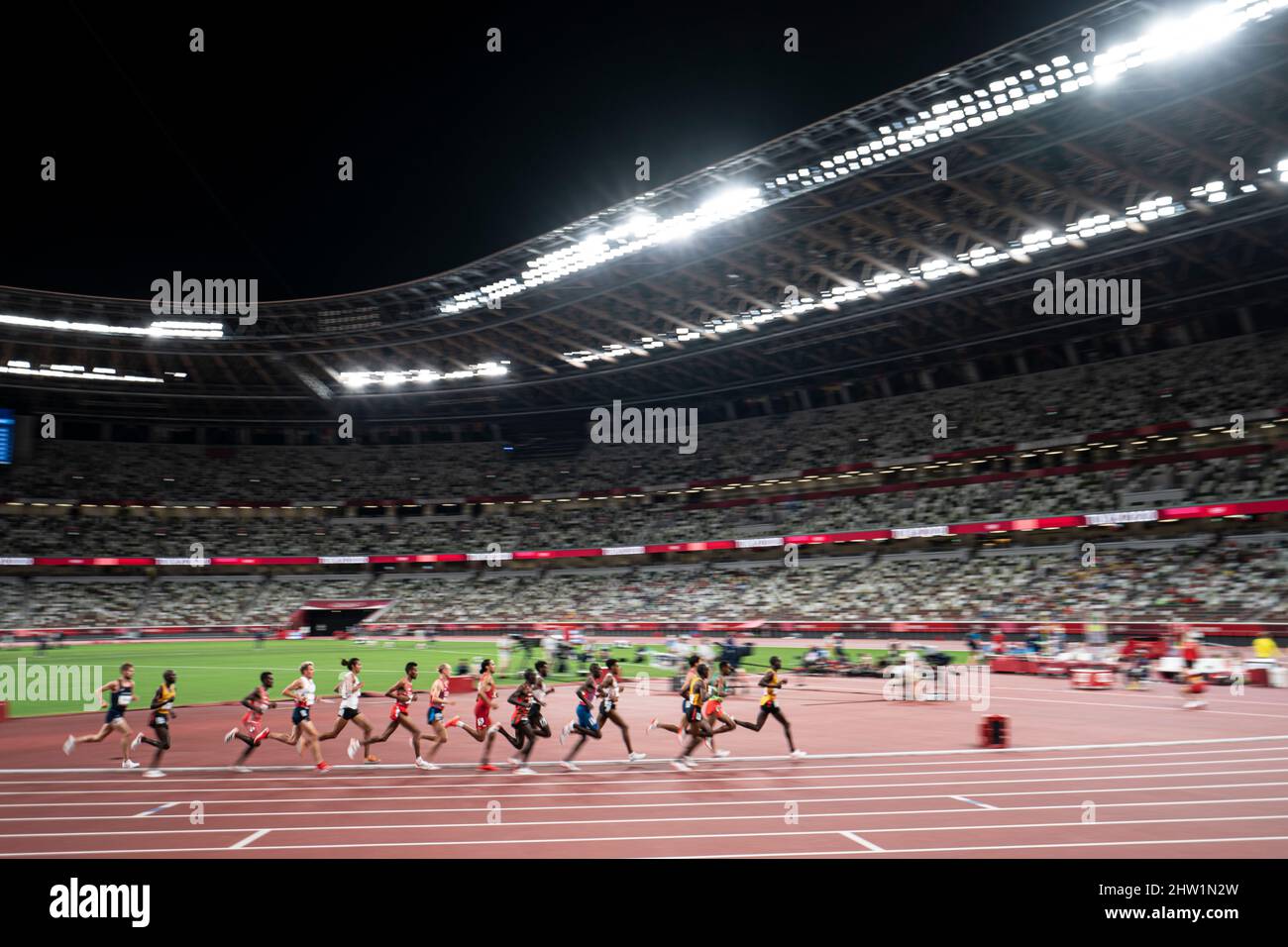 Final of the Tokyo 2020 Olympic Games of the 5000 meters Stock Photo ...
