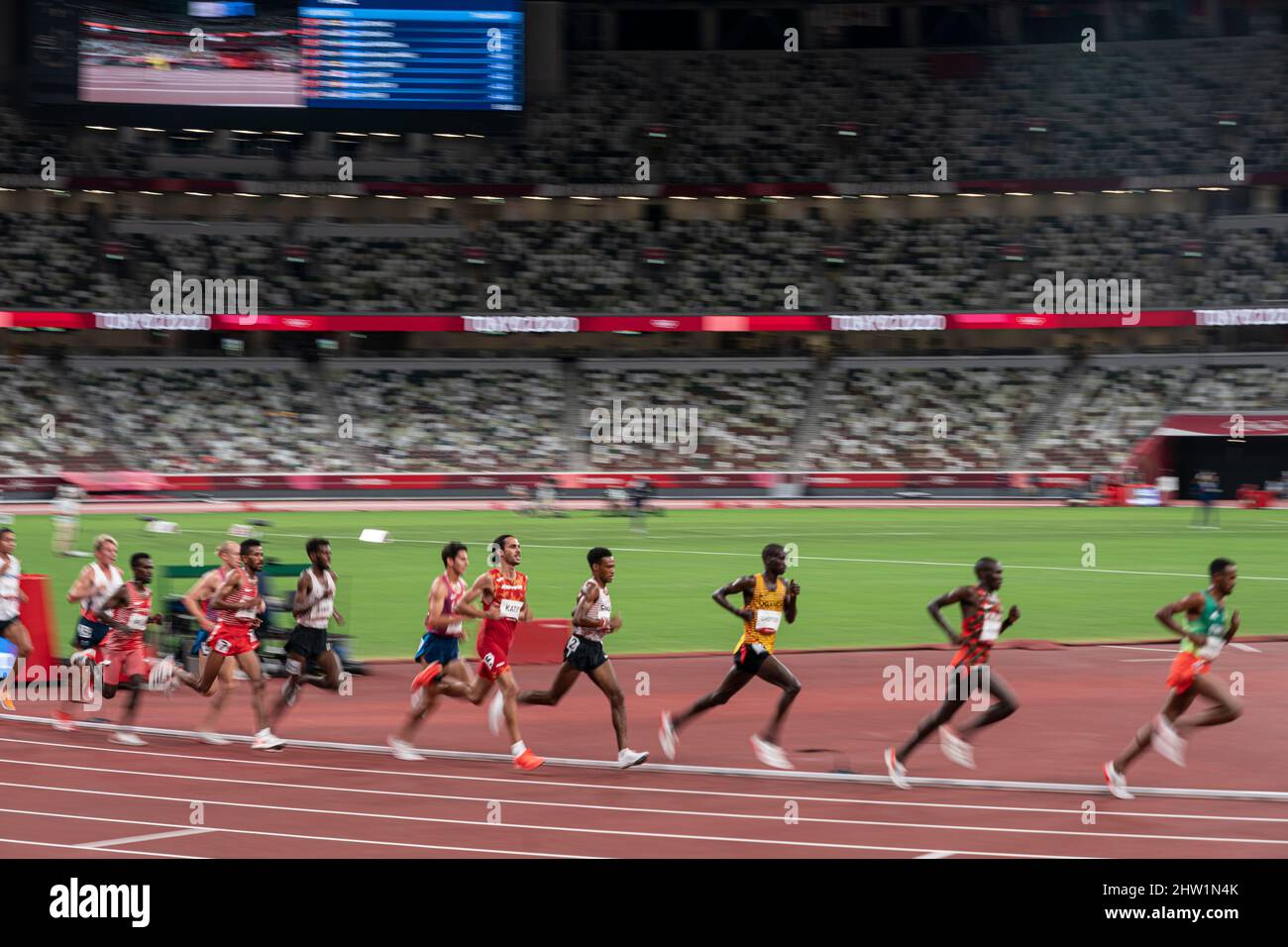 Final of the Tokyo 2020 Olympic Games of the 5000 meters Stock Photo ...