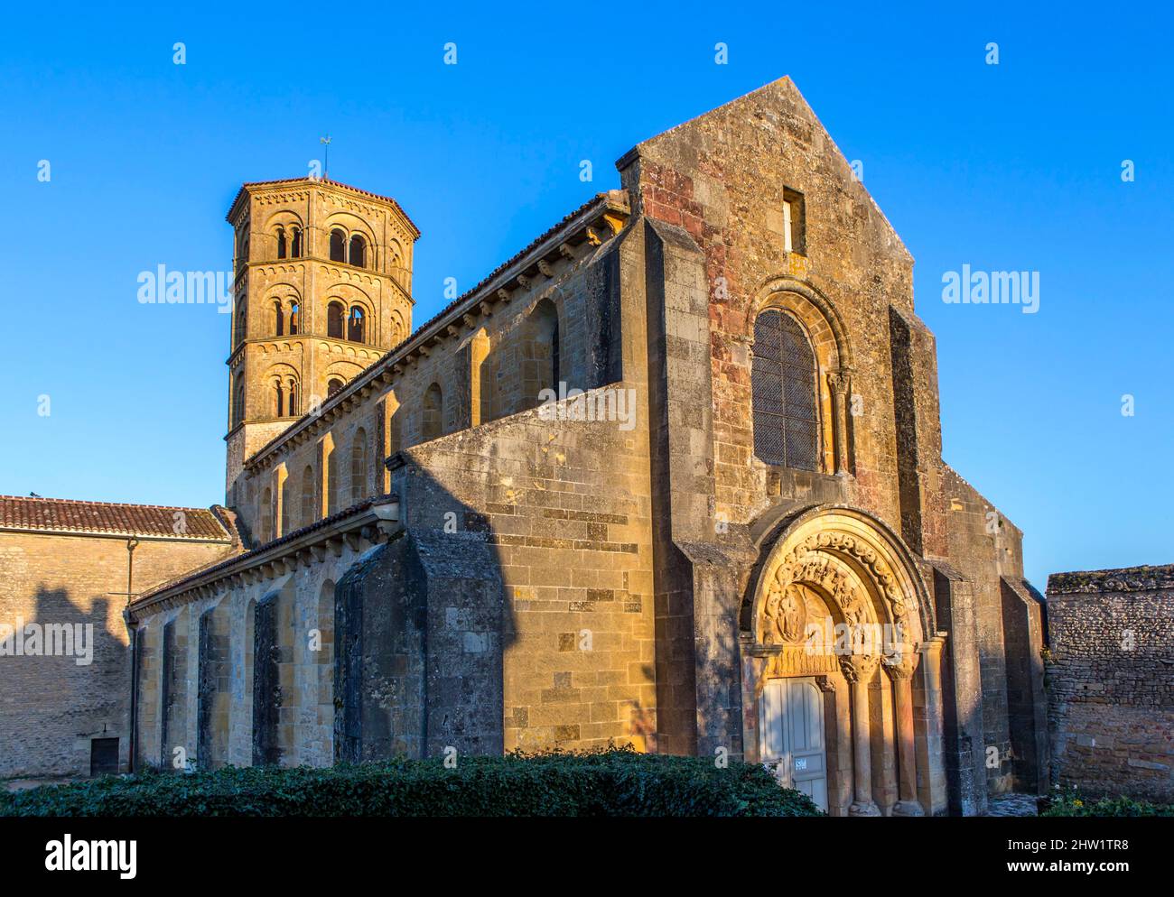 France, Saone-et-Loire, Anzy-le-Duc, church of Notre-Dame-de-l ...