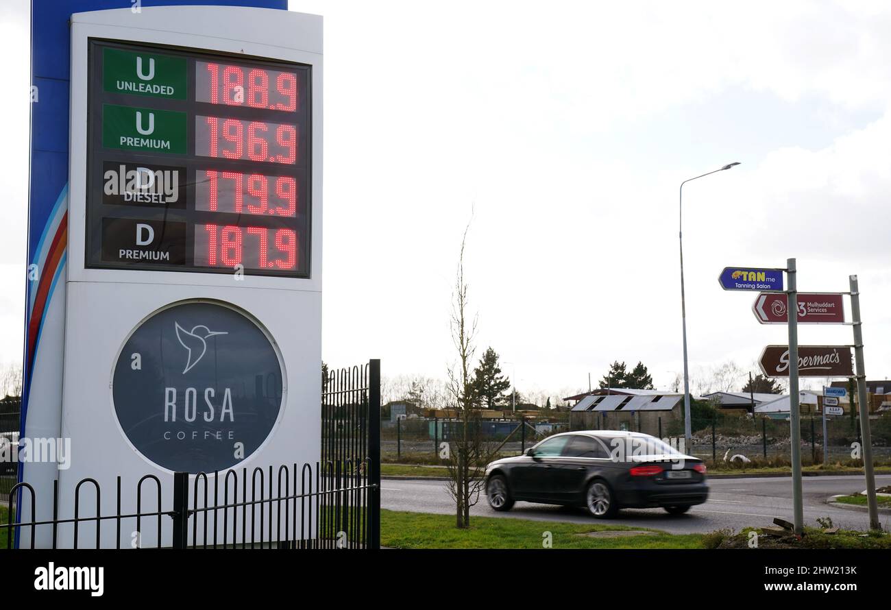 M3 service station hi-res stock photography and images - Alamy