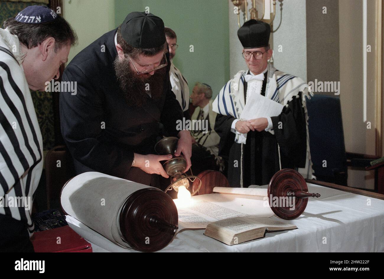 The last letters are dried with the heat from a tungsten ulb. The Chief ...