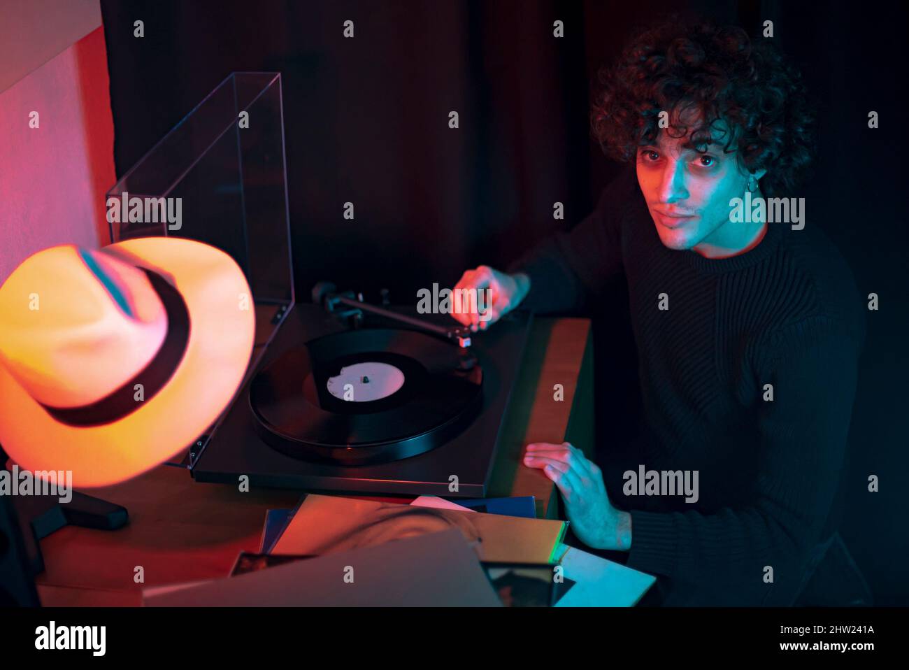 Vintage record player cabinet hi-res stock photography and images - Alamy