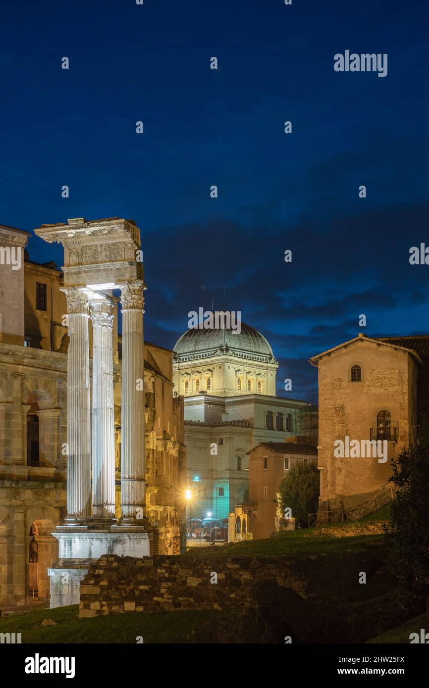 Marcello Theater at night, Teatro Marcello, Rome, Italia Stock Photo ...