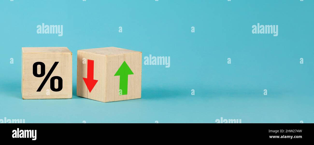 Cube block with percentage symbol icon. Interest rate financial Stock ...
