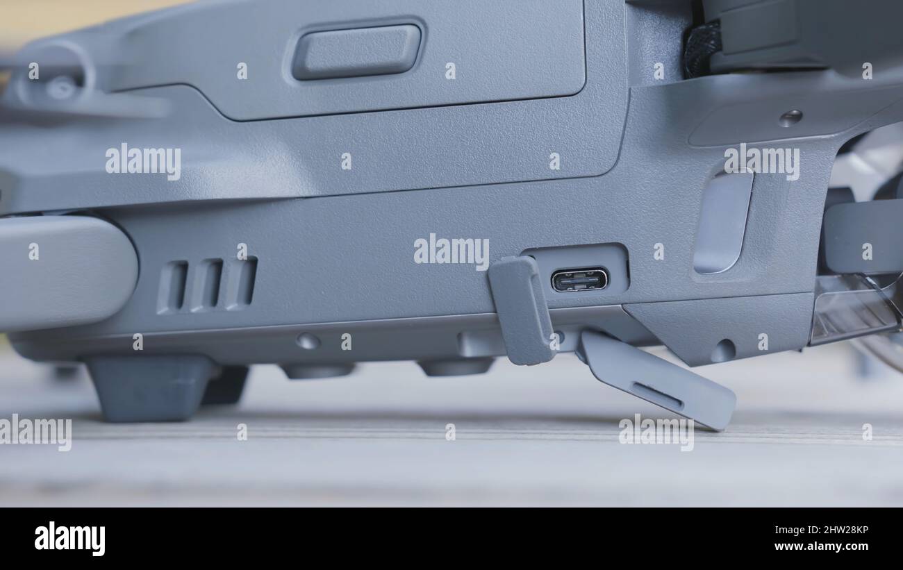 Details drone usb action close hi-res stock photography and images - Alamy