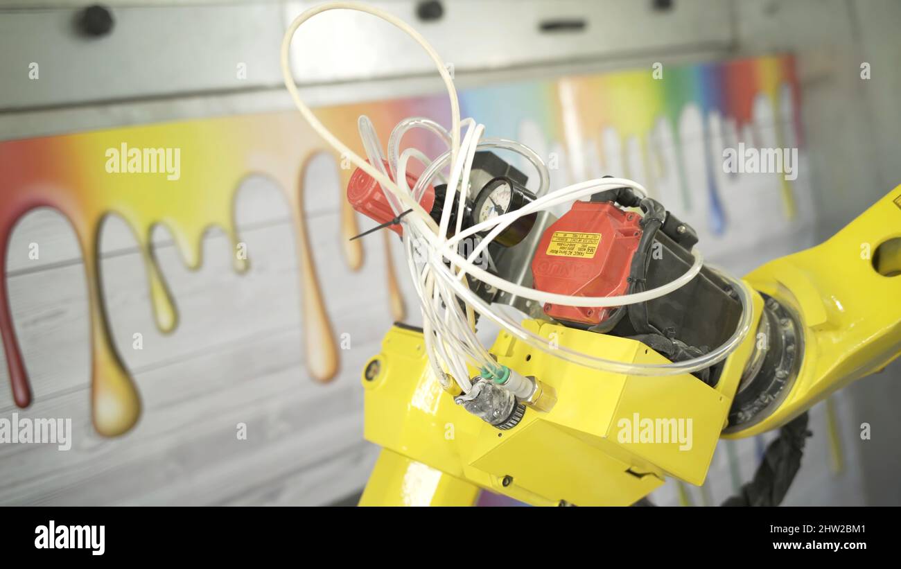 Gripper mechanism hi-res stock photography and images - Alamy