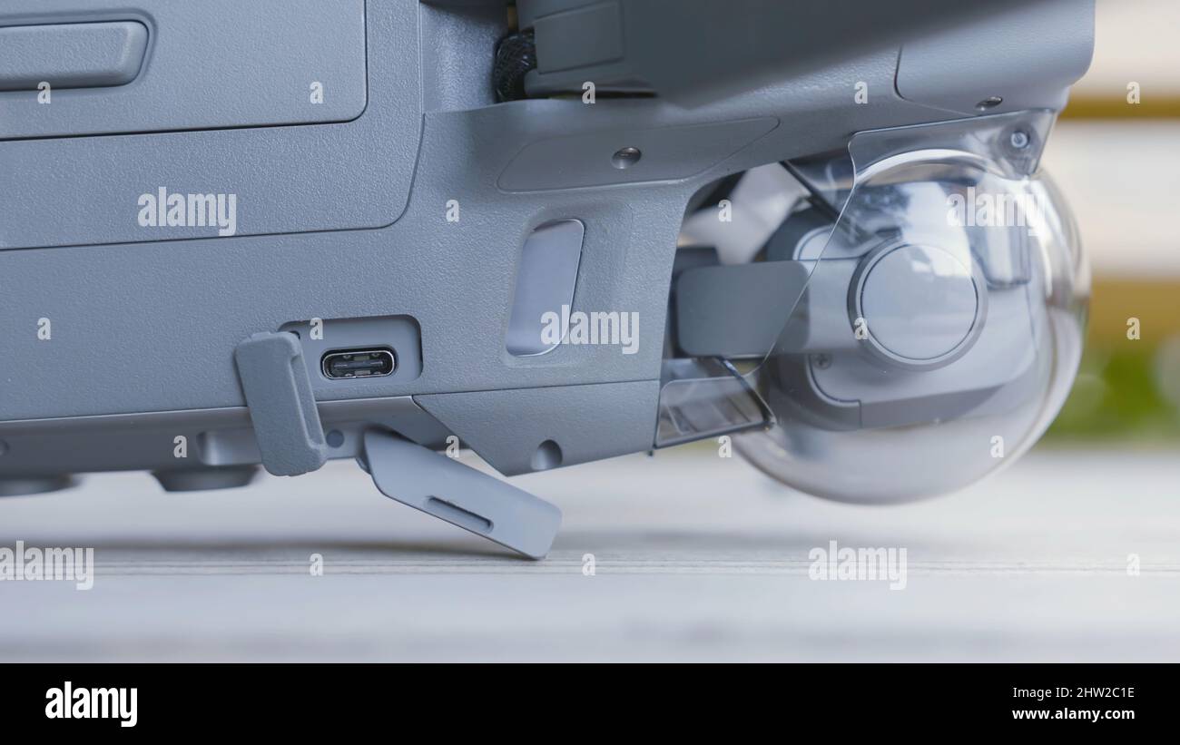 Details drone usb action close hi-res stock photography and images - Alamy