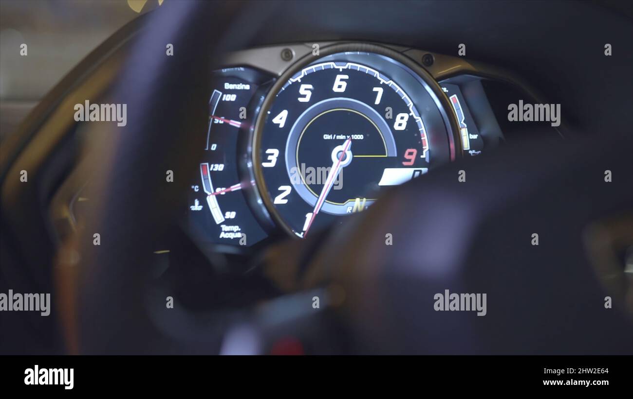 Scales devices on car hi-res stock photography and images - Alamy