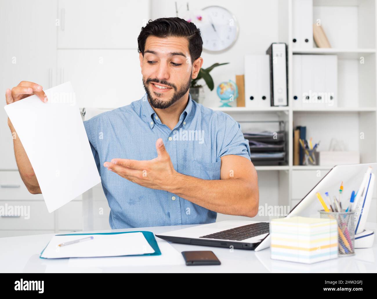 Beneficial contract hi-res stock photography and images - Alamy