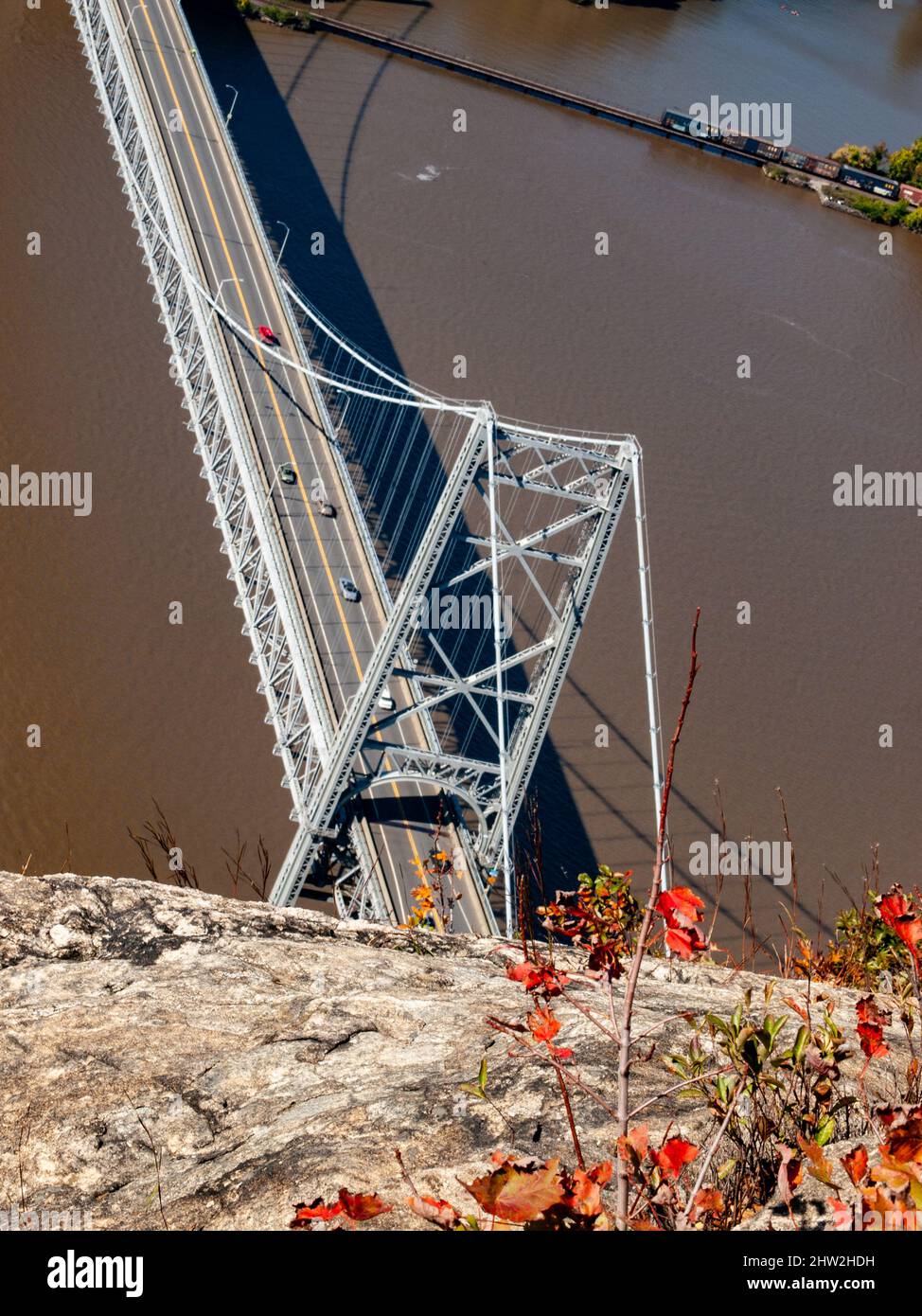 The Bear Mountain Bridge, ceremonially named the Purple Heart Veterans ...