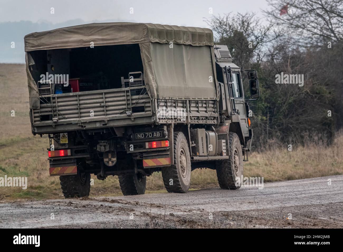 British army MAN SV 4x4 army logistics lorry vehicle truck driving ...