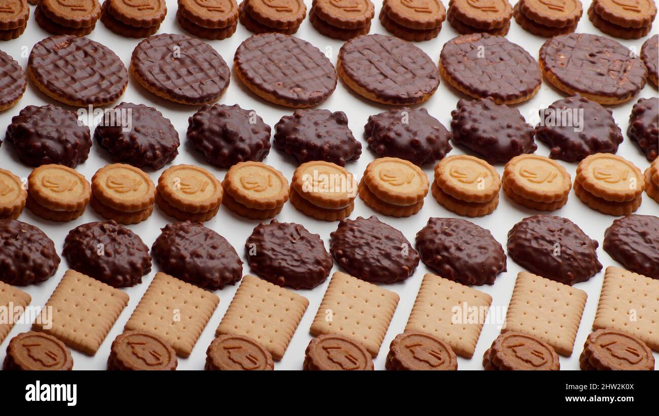 Chocolate biscuits stacked in rows hi-res stock photography and images ...