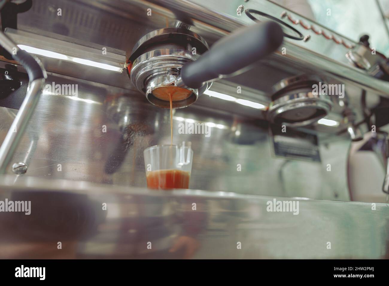 Coffee machine dripping cup process hi-res stock photography and images ...