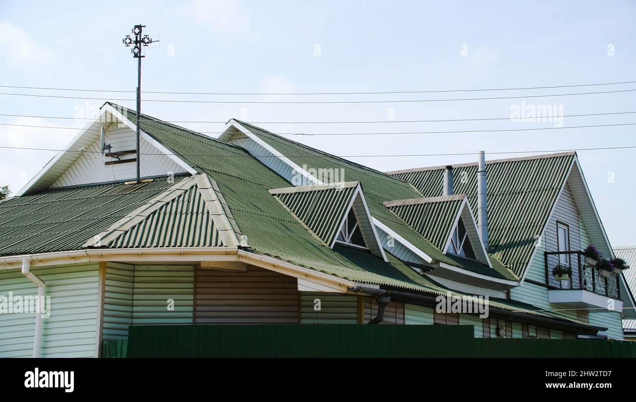 Multi pitched roof hi-res stock photography and images - Alamy
